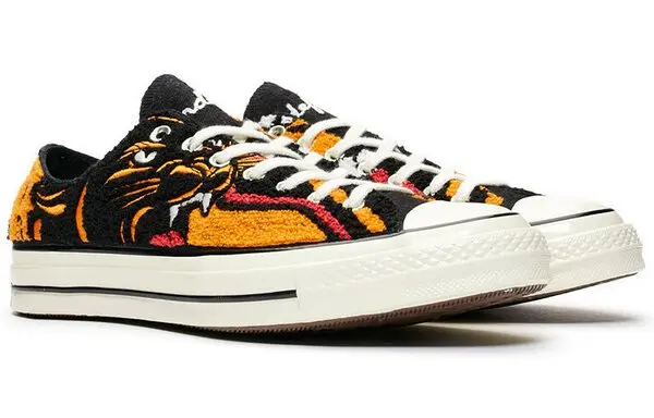 CONVERSE X Undefeated Chuck 70 'varsity Jacket' Low Top Sneakers - Black