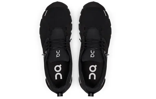 On Cloud 5 Waterproof Sneakers