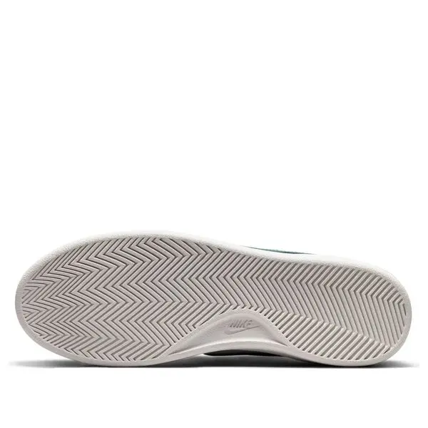 Nike Court Royale 2 Low Sneakers - White/green