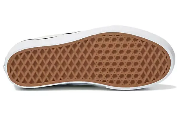 VANS Classic Slip-on Stackform Checkerboard Sneakers - Black/white