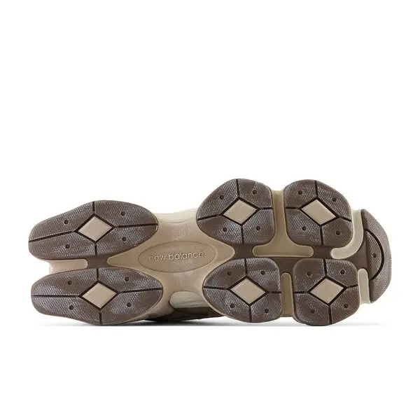 NEW BALANCE 9060 Sneakers - Mushroom/brown