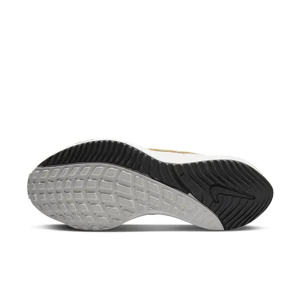 Nike Zoom Vomero 16