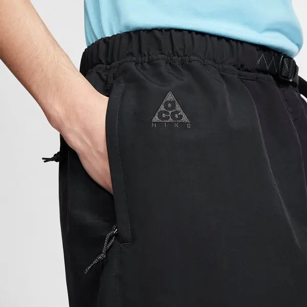 Nike X Woven Shorts - Black