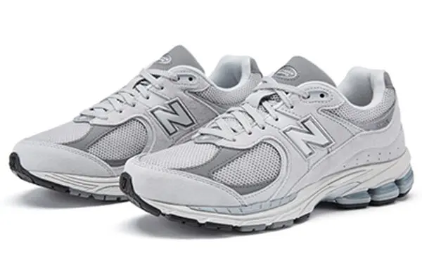 NEW BALANCE 2002r Lace-up Sneakers - Gray
