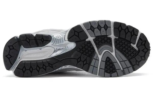 NEW BALANCE 2002r Lace-up Sneakers - Gray