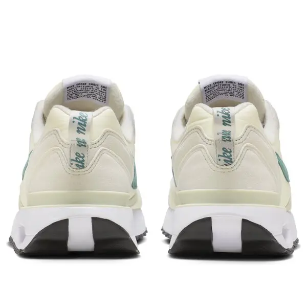 Nike Max Dawn Sneakers - Cream/green
