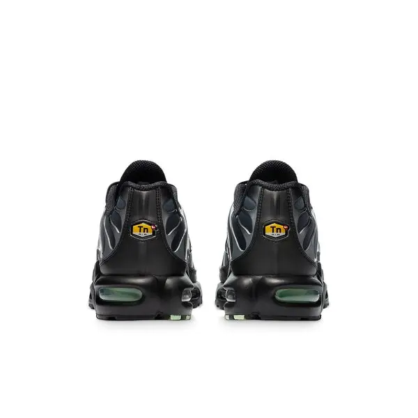 Nike Max Plus Sneakers - Black/green