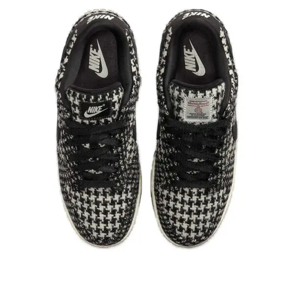 Nike X Harris Tweed Dunk Low Sneakers