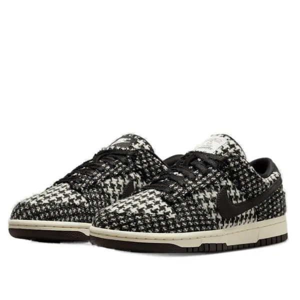 Nike X Harris Tweed Dunk Low Sneakers