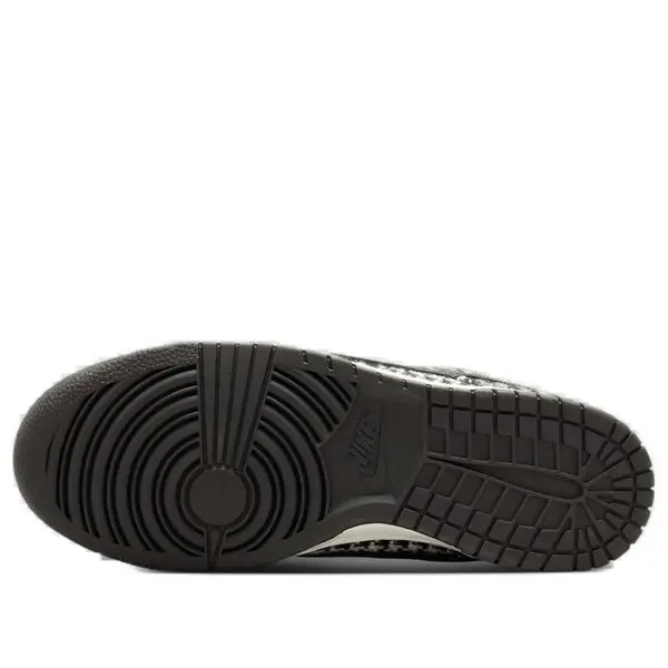 Nike X Harris Tweed Dunk Low Sneakers