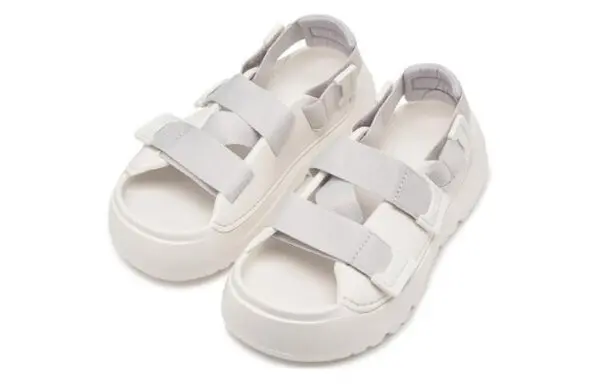 UGG Stratus Sandal