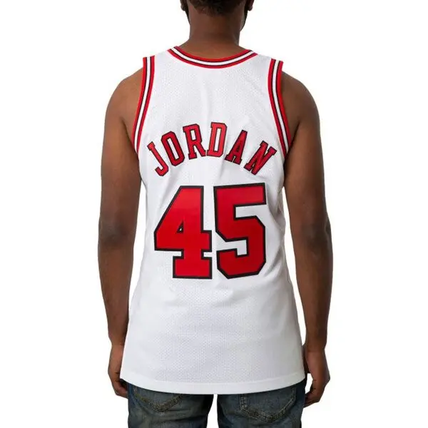 Mitchell & Ness Chicago Bulls Michael Jordan 1994-95 Replica Jersey