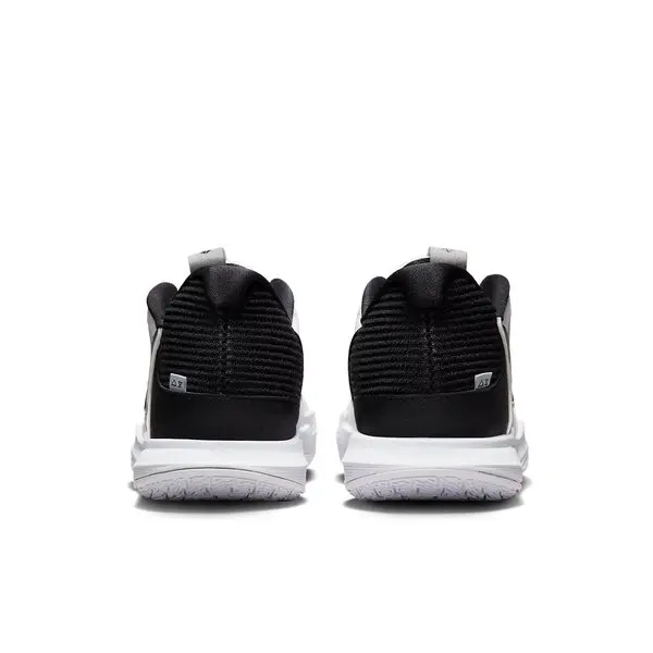 Nike Kyrie Low Sneakers - White/black/gray