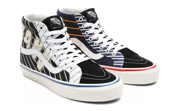 VANS Sk8-hi High Top Sneakers - Black/white/red