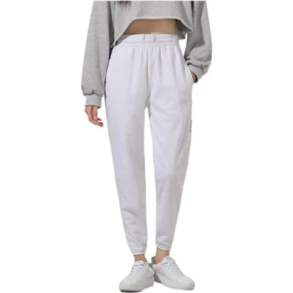 Nike Standard Issue Jogger Pants