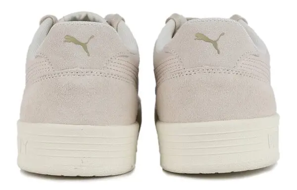 PUMA Caracal Sneakers