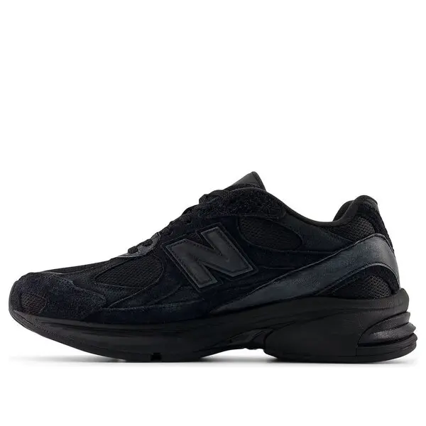 NEW BALANCE 2010 Sneakers - Black