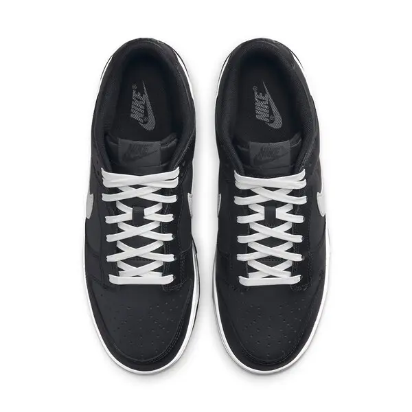 Nike Dunk Low Sneakers