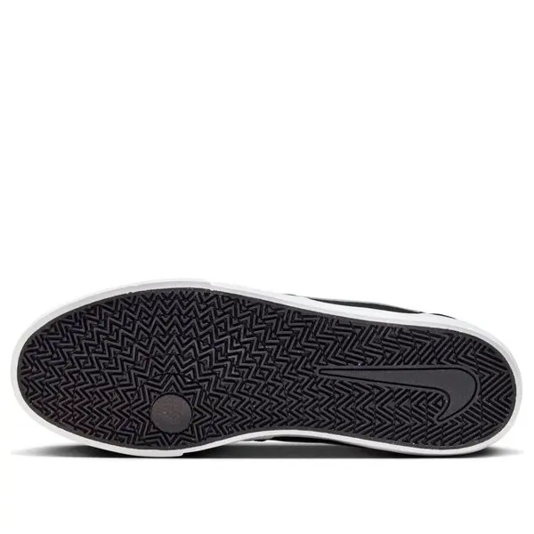 Nike Charge Canvas Sb Sneakers - Black