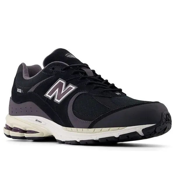 NEW BALANCE 2002r Gore-tex Sneakers - Black/grey