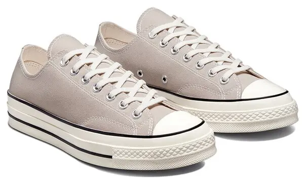CONVERSE Chuck 70 Low Top Sneakers - Creamy