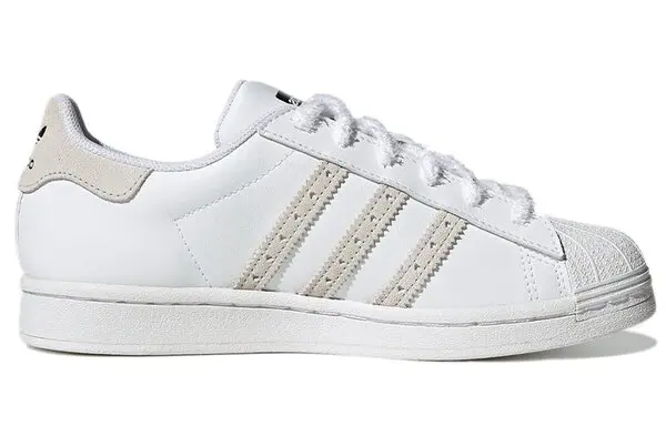 Adidas Superstar Low Top Sneakers - White/grey