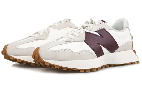 NEW BALANCE 327 Sneakers