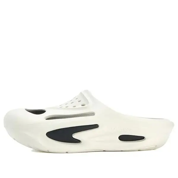 FILA FUSION Lifestyle Sport Shoes - White/black