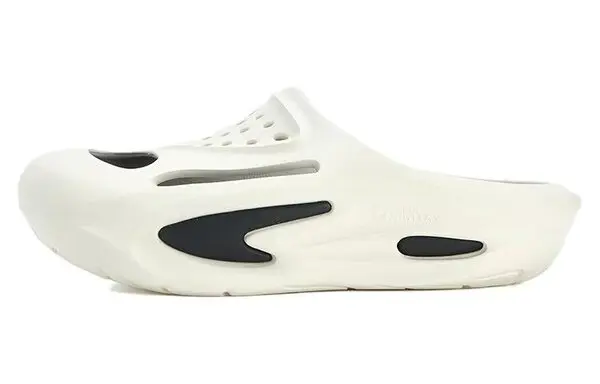 FILA FUSION Lifestyle Sport Shoes - White/black