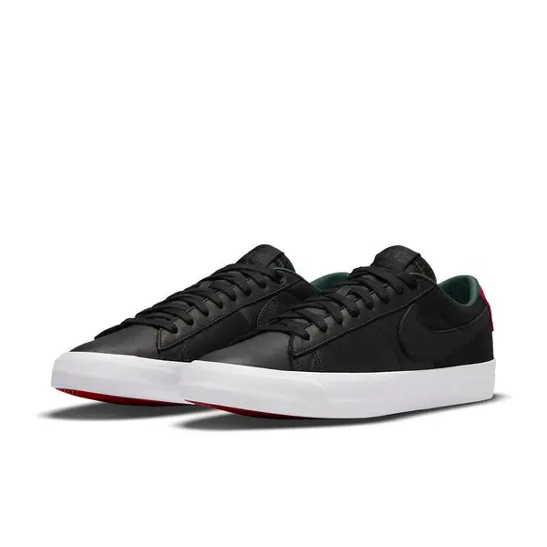 Nike Zoom Blazer Low Pro Gt Premium Sb Sneakers - Black/white/red