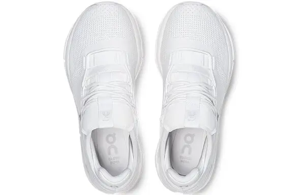 On Cloudnova Sneakers