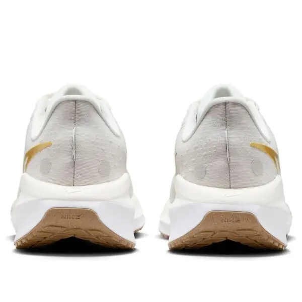 Nike Zoom Vomero 17 Sneakers