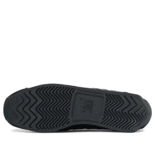 Adidas Country 2 Sneakers