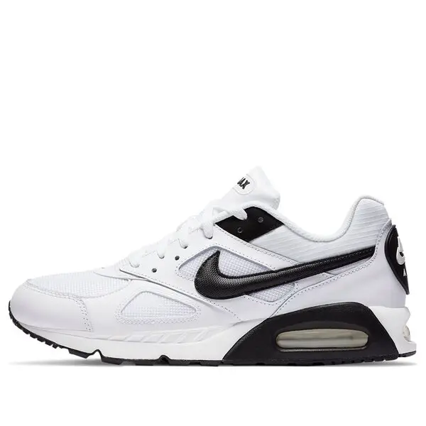 Nike Max Ivo Sneakers