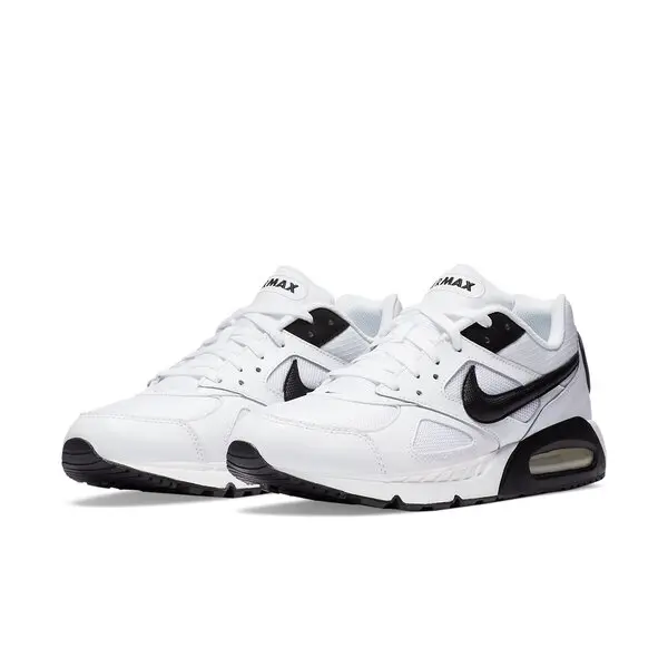 Nike Max Ivo Sneakers