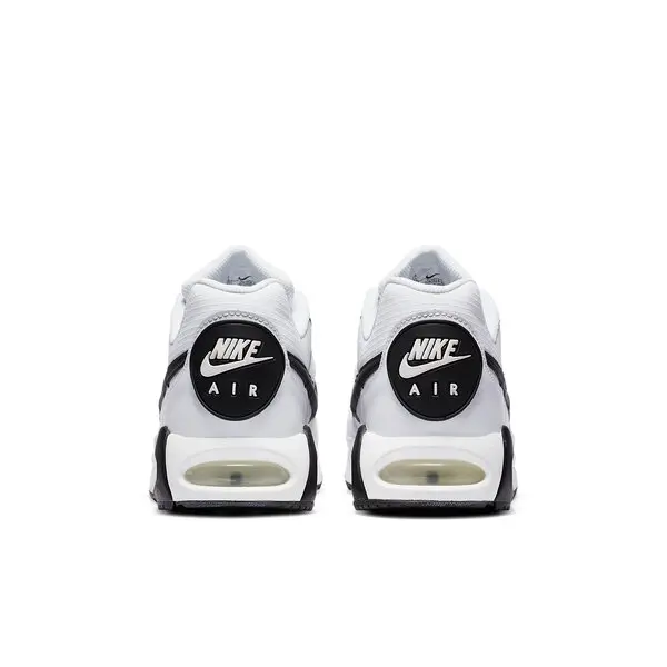 Nike Max Ivo Sneakers - White