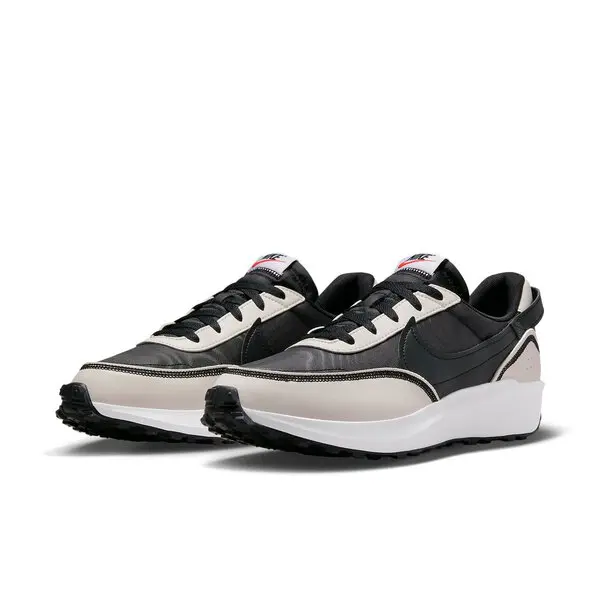 Nike Waffle Debut Se "black White" Athletic Sneakers - Black/white