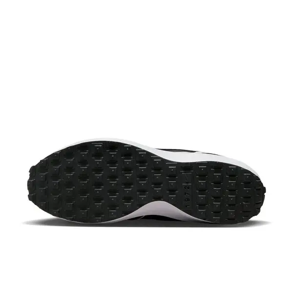 Nike Waffle Debut Se "black White" Athletic Sneakers - Black/white