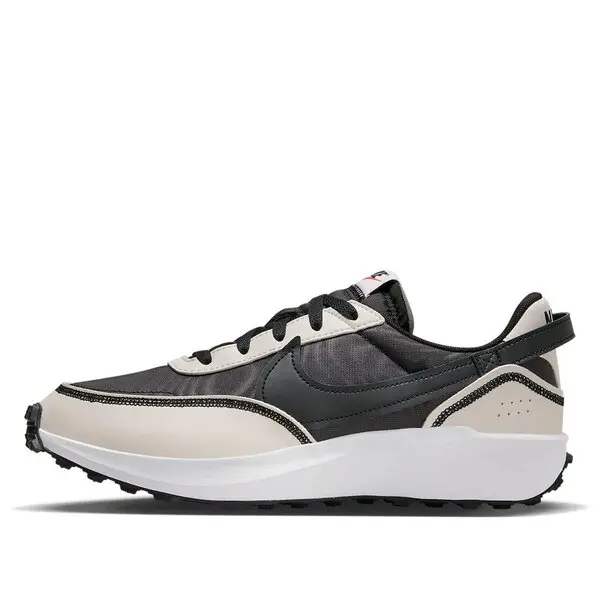 Nike Waffle Debut Se "black White" Athletic Sneakers - Black/white