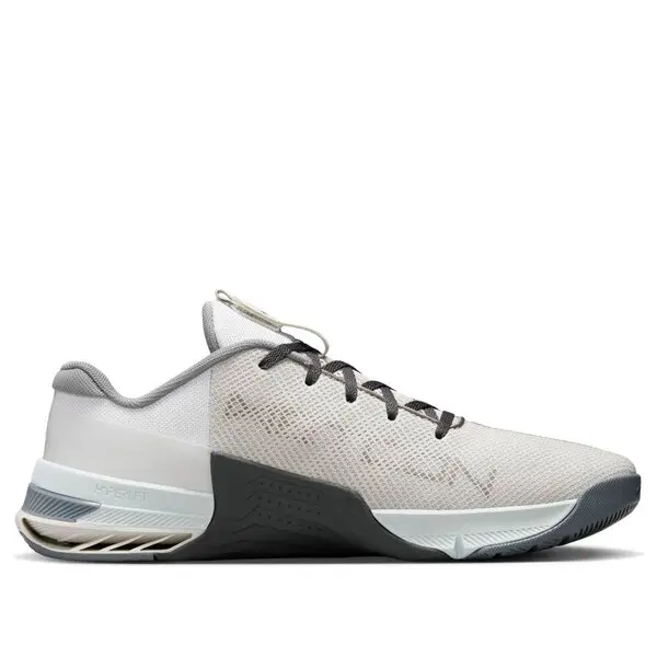 Nike Metcon Athletic Lace-up Sneakers - Grey