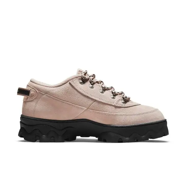 Nike Lahar Low Sneakers