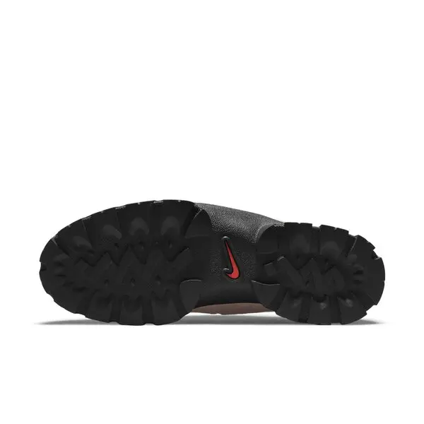 Nike Lahar Low Sneakers