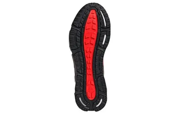 Adidas Climawarm Low Top Sneakers - Black/red