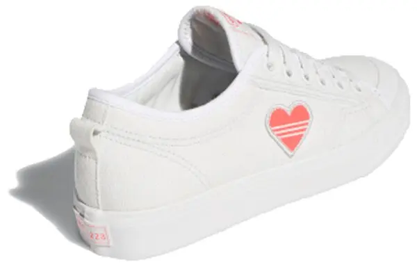 Adidas Nizza Trefoil "valentine's Day" Low Top Sneakers - White