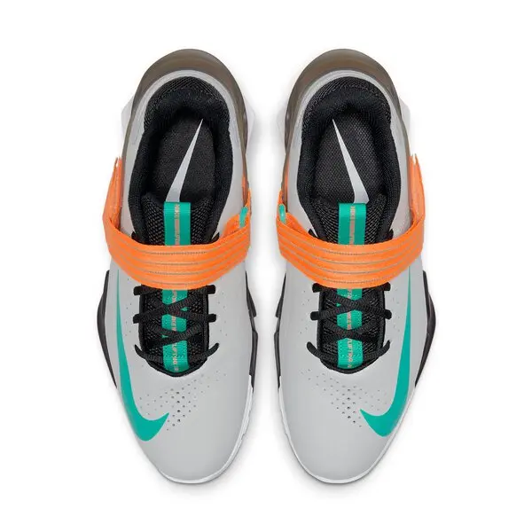 Nike Savaleos Low Top Sneakers - Gray/orange