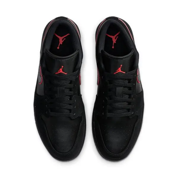 JORDAN 1 Low Sneakers