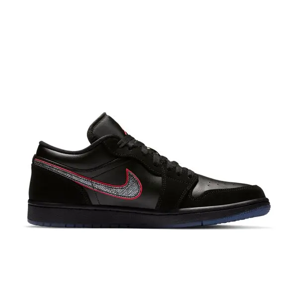 JORDAN 1 Low Sneakers