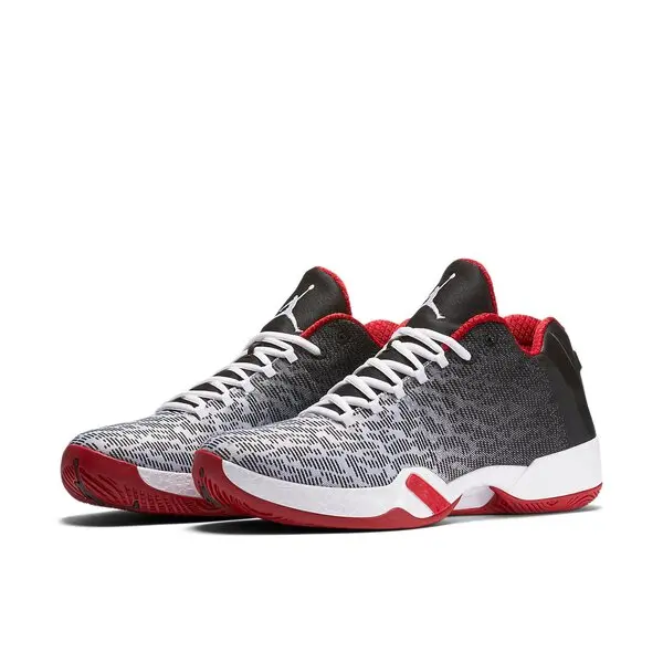 JORDAN 29 Low 'bulls' Athletic Sneakers