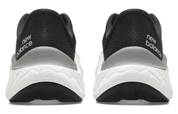 NEW BALANCE Fresh Foam Kaiha V1 Low Top Sneaker - Black