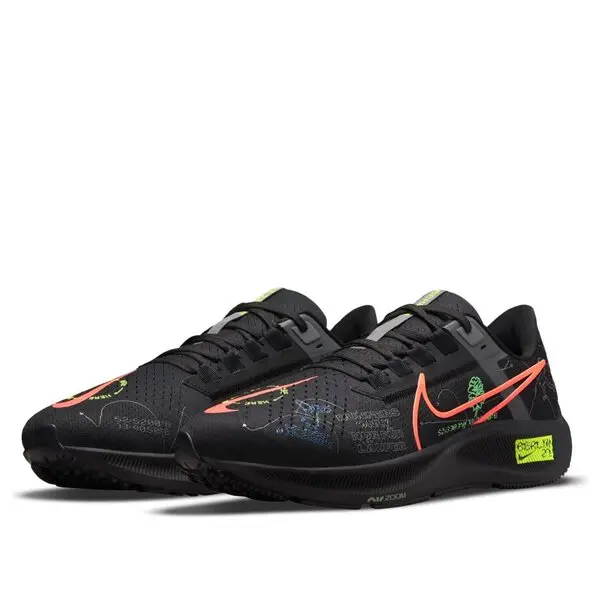Nike X Highsnobiety Air Zoom Pegasus 38 'berlin Marathon' Sneakers - Black/brown
